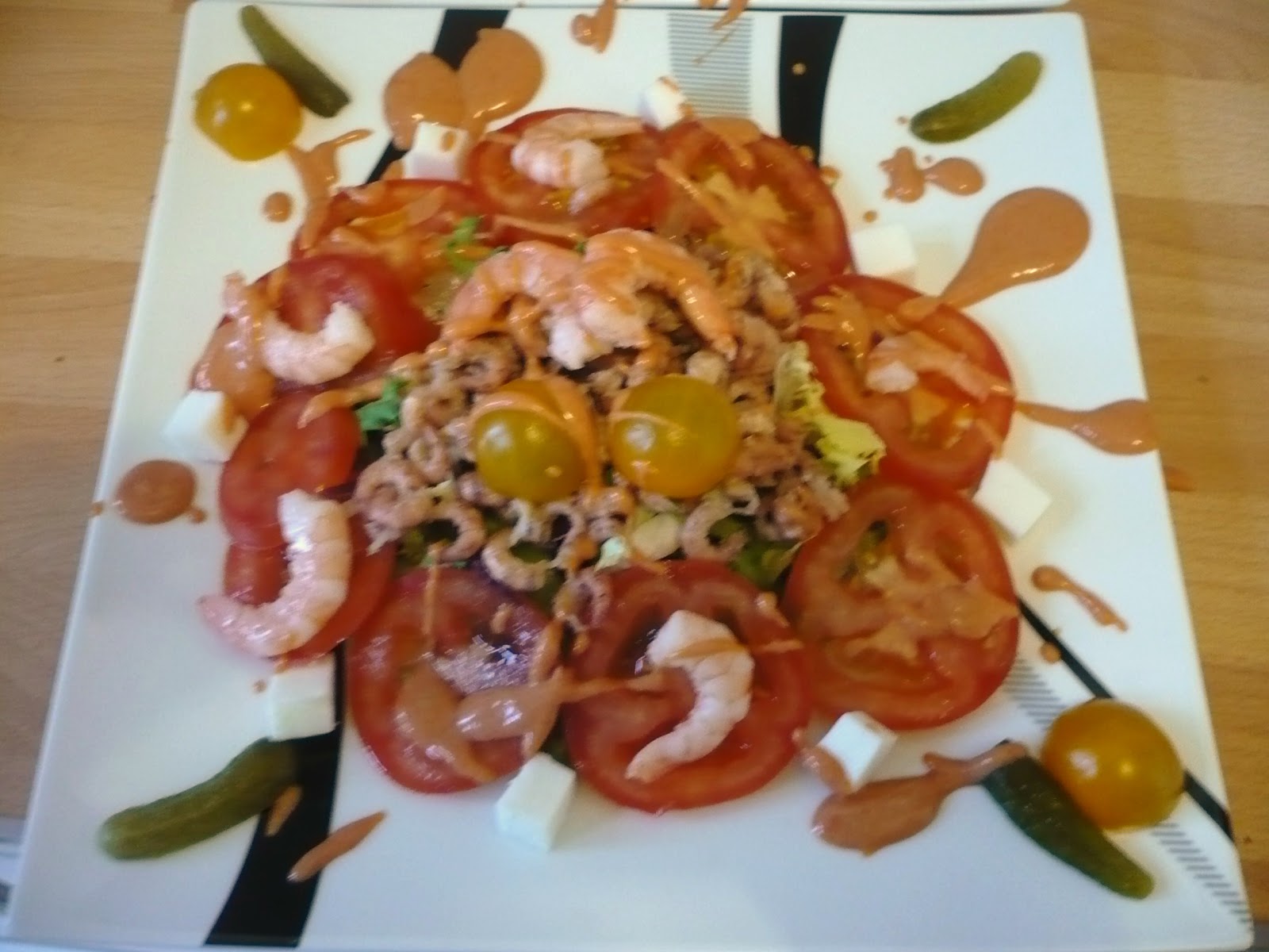 Celle qui cuisinait ou le plaisir de cuisiner: Salade de tomates crevettes