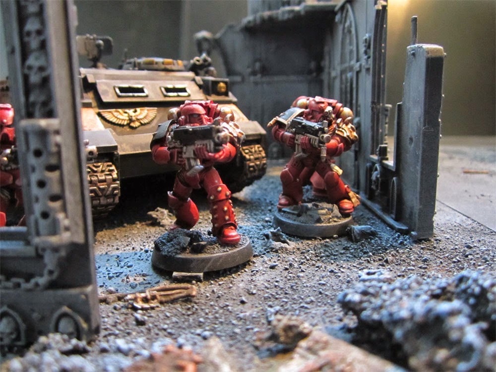 40k Showcase: Crimson Minotaur Tactical Squad & Rhino : GRIM DARK REALMS