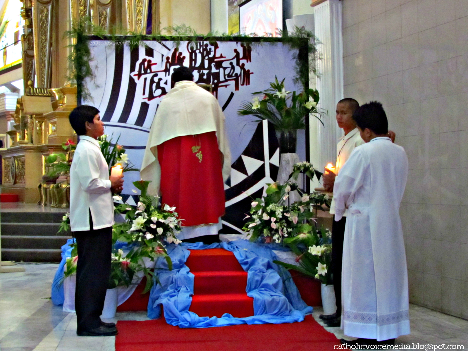 Catholic Voice Media: Good Friday - Veneration of the Cross