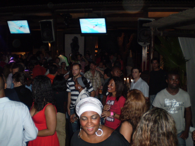 Menina de Angola: A Balada