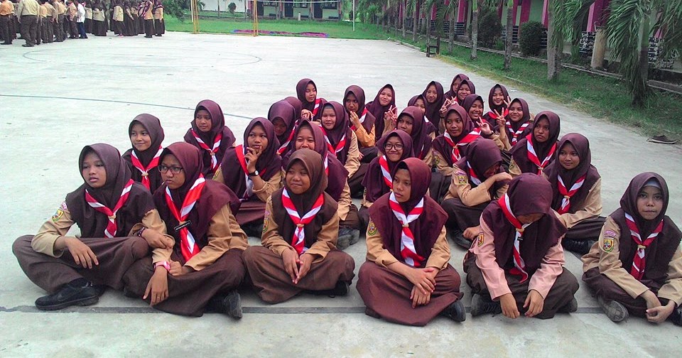 Kegiatan ekstrakurikuler pramuka MTs Nurul Huda Setu 2 Agustus 2017 ~ MTS-MA NURUL HUDA SETU