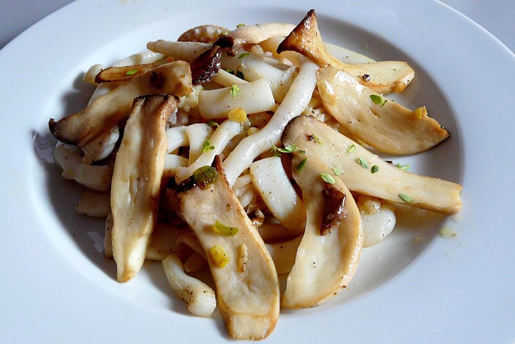 Kulinarische Welten zu Fisch- und Meeresfrucht: Sepia an Risotto und ...