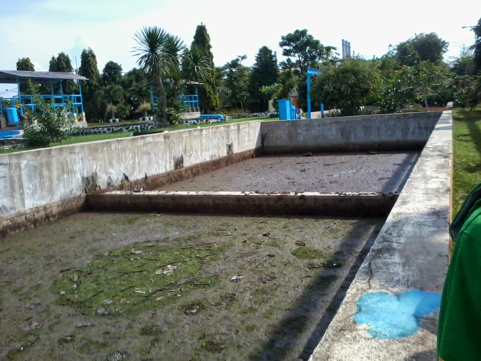 Instalasi Pengolahan Limbah Tinja (IPLT) Keputih Surabaya