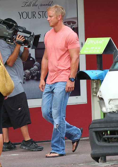 SEAN LOWE: SNAPSHOTS