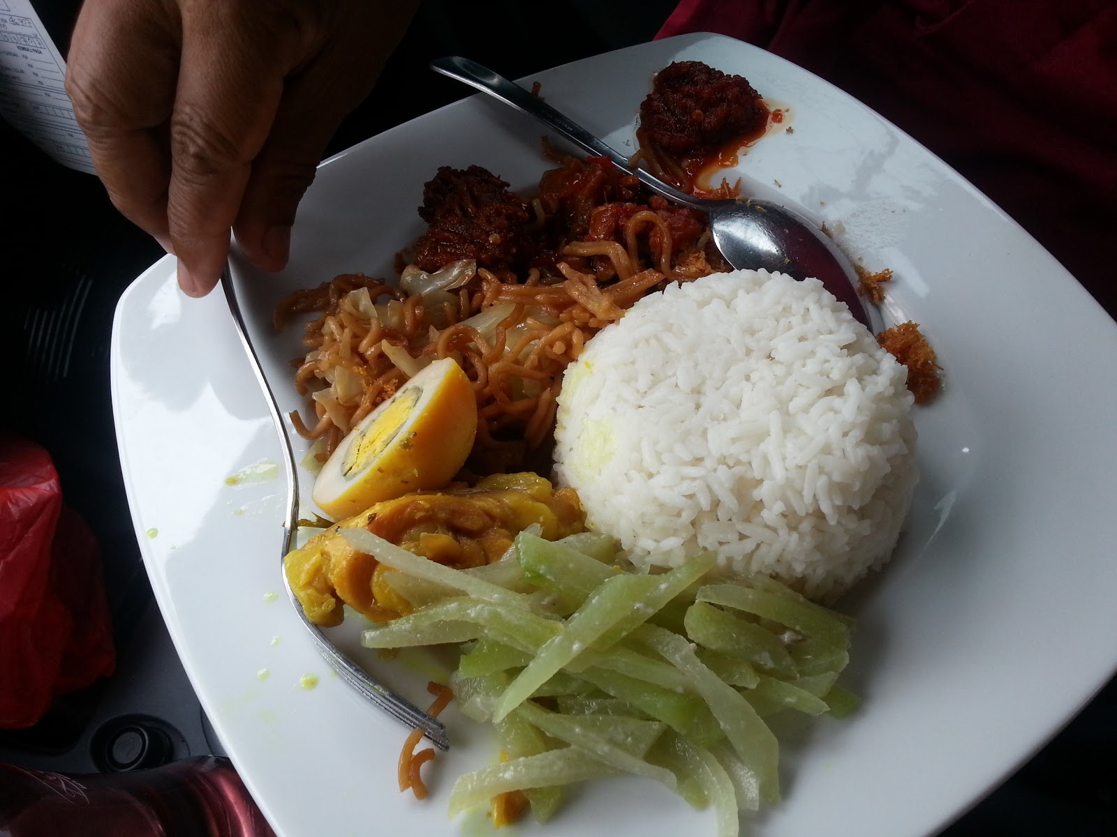 Why News: Bu Rudy, Ibunya masakan di Surabaya