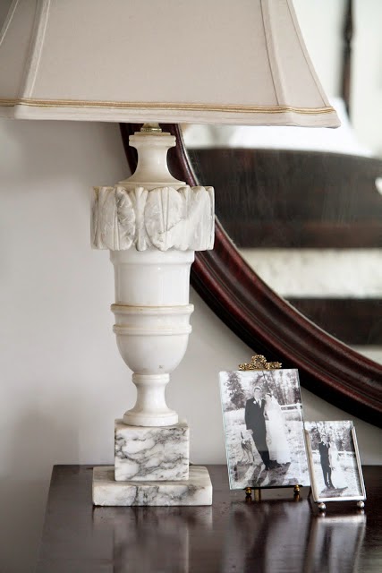 Alabaster Lamps: Classic Decor