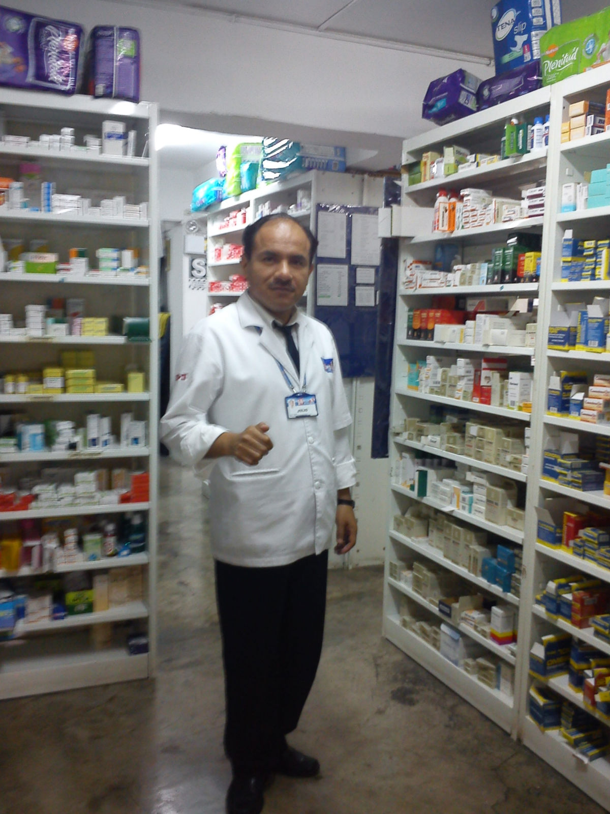 JULIO BIOQUÍMICA: LAS CADENAS DE BOTICAS EN EL PERÚ