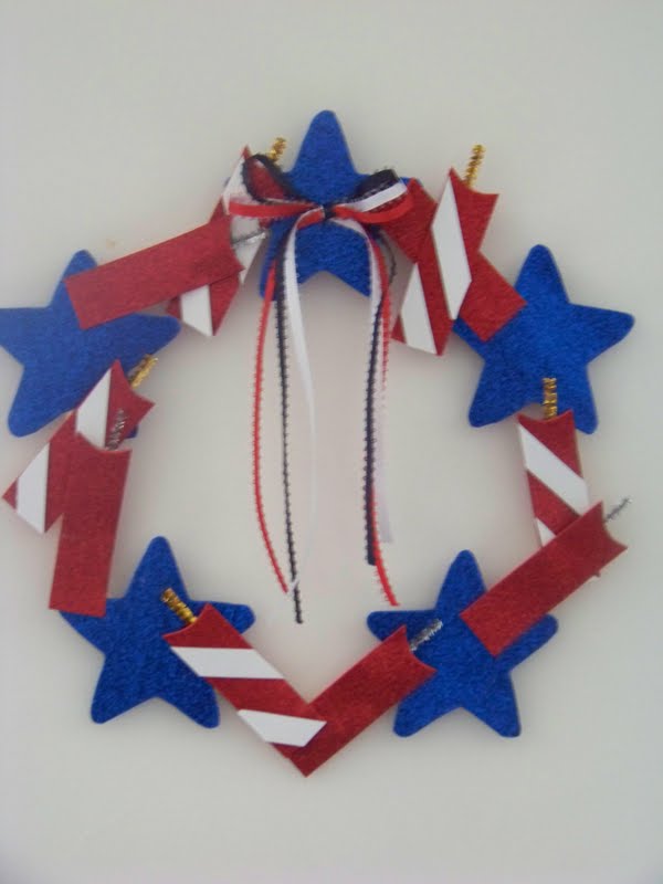 Firecracker and Star Patriotic Wreath