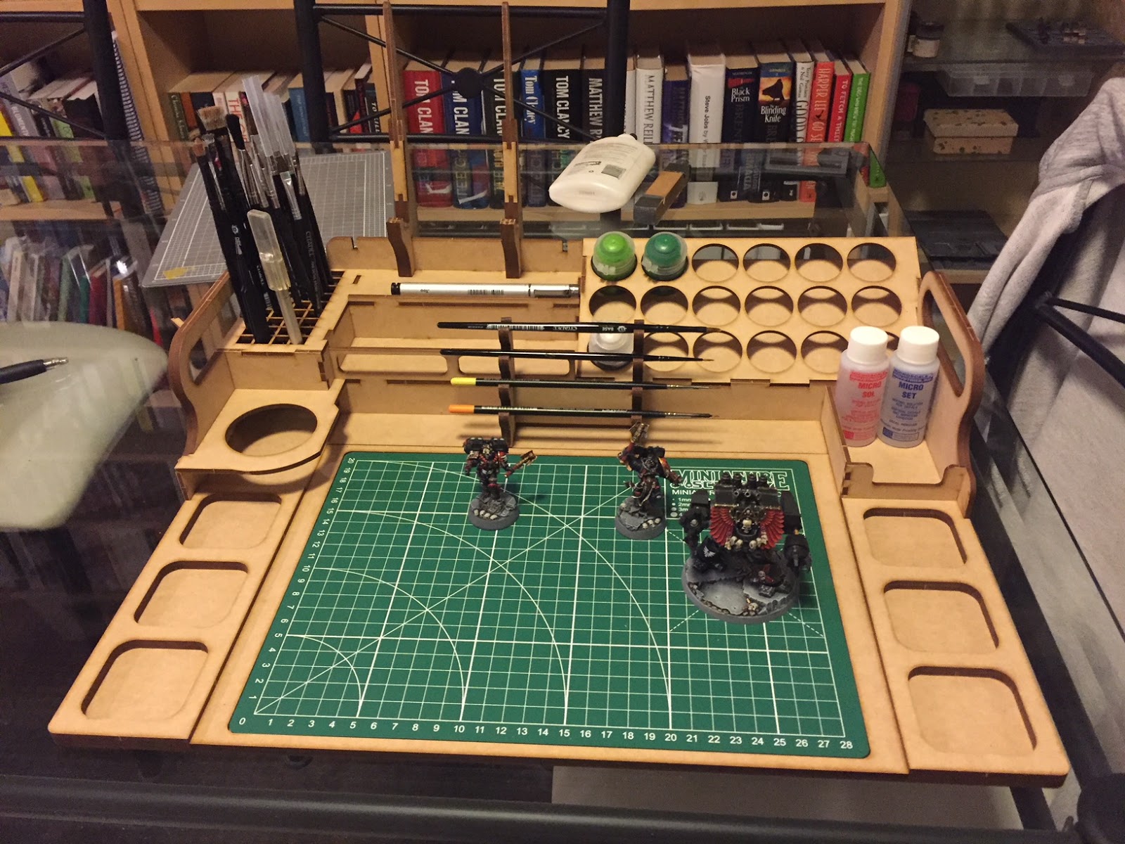 Ekfud's Daemonbanes: Miniature Scenery: Painting/Hobbying Workstation Kit