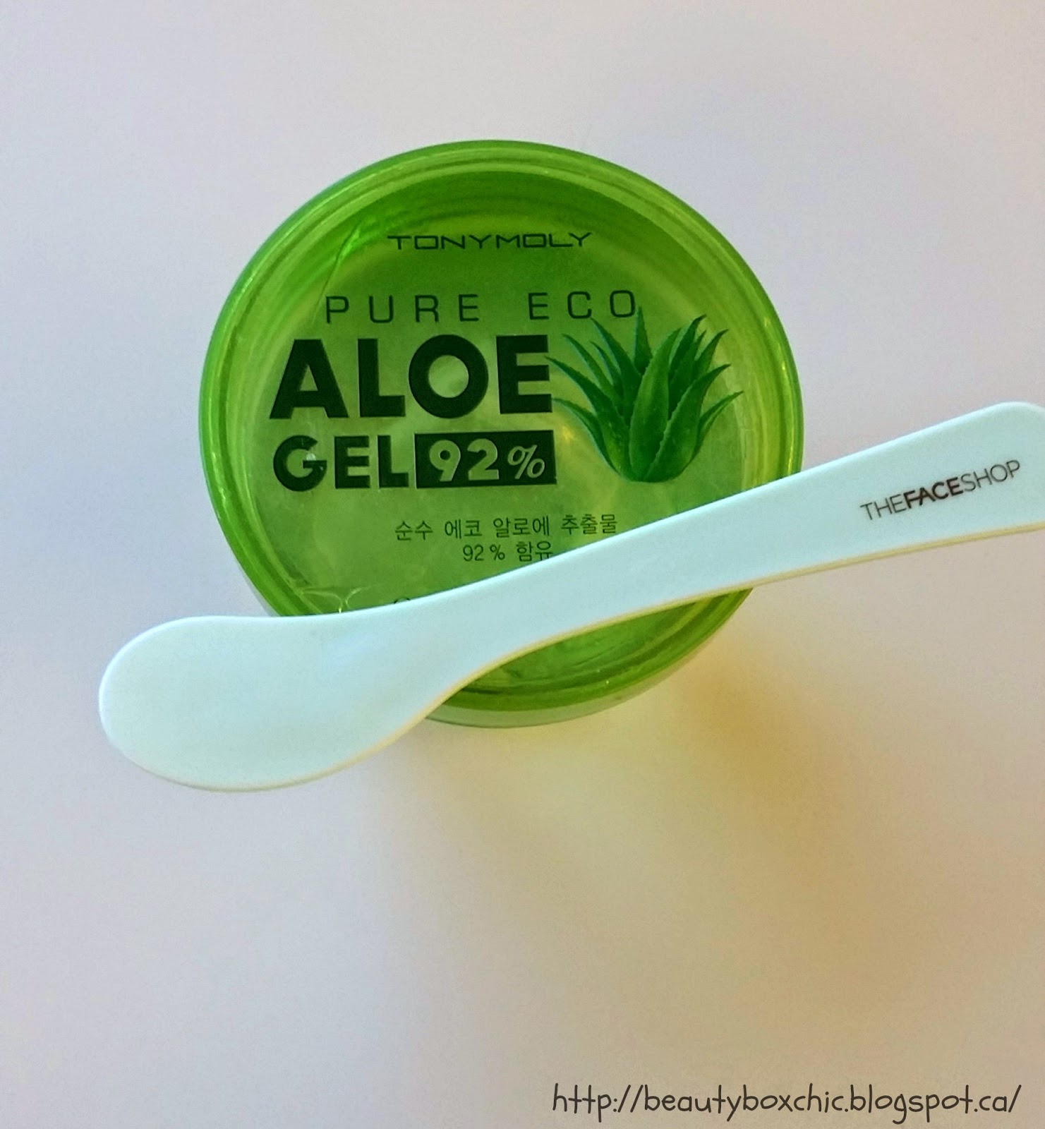 Beauty Box Chic: Tony Moly Pure Eco Aloe Gel, Impression + Review