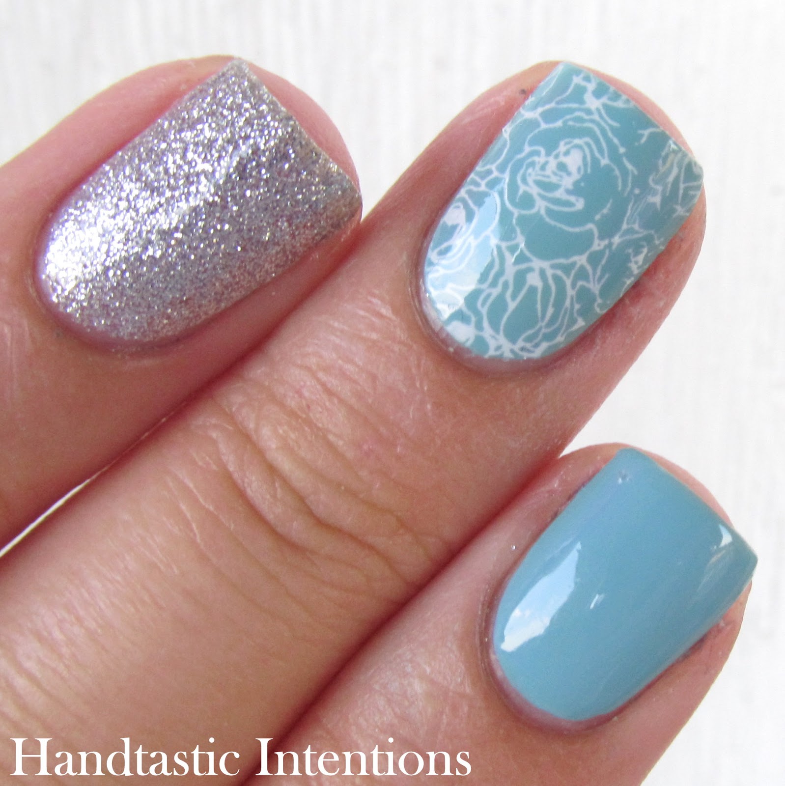 Handtastic Intentions: Nail Art: #31DC2014 Day 21 Inspired by a Color