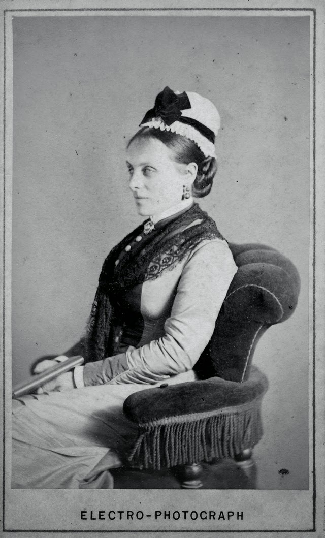 50 Classic Portraits of Pretty Victorian Ladies ~ Vintage Everyday