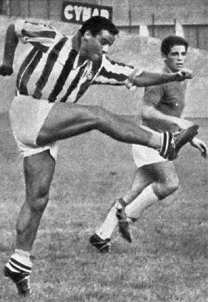 Soccer Nostalgia: Old Match Photographs-Part 31d