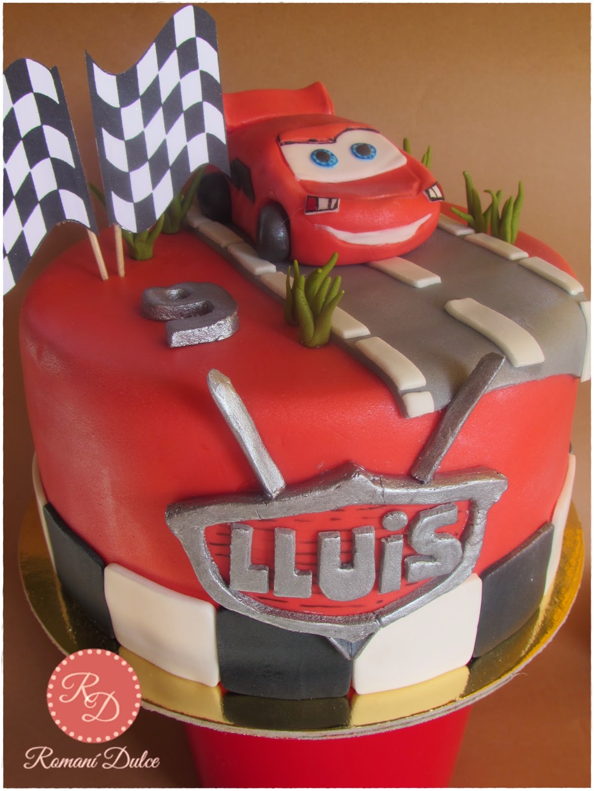 Romaní Obrador-Pastissería: PASTEL "RAYO MCQUEEN"