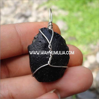 Liontin Batu Tektit / Meteor (Kode:188) , Toko Batu Permata , Jual Batu ...