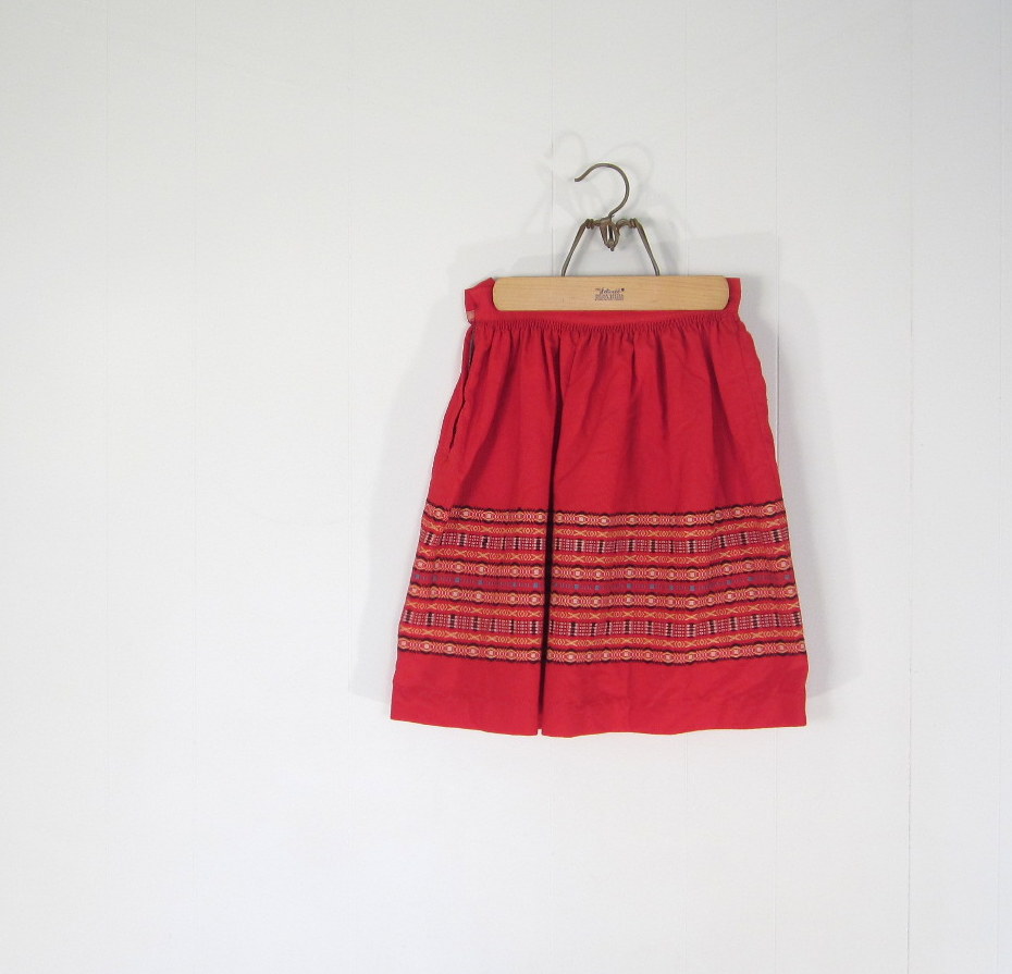 small earth vintage: shop preview