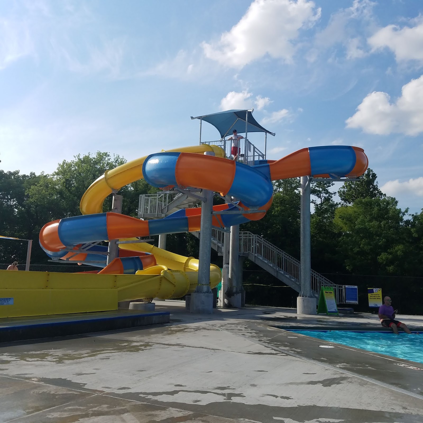 Play St. Louis: The Cove at St. Peters Pool, St. Peters