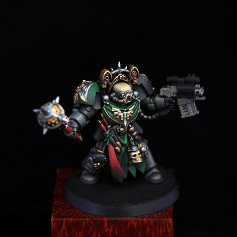 MiniAkh Painting Studio: Dark Angels Terminator Chaplain - wip #3