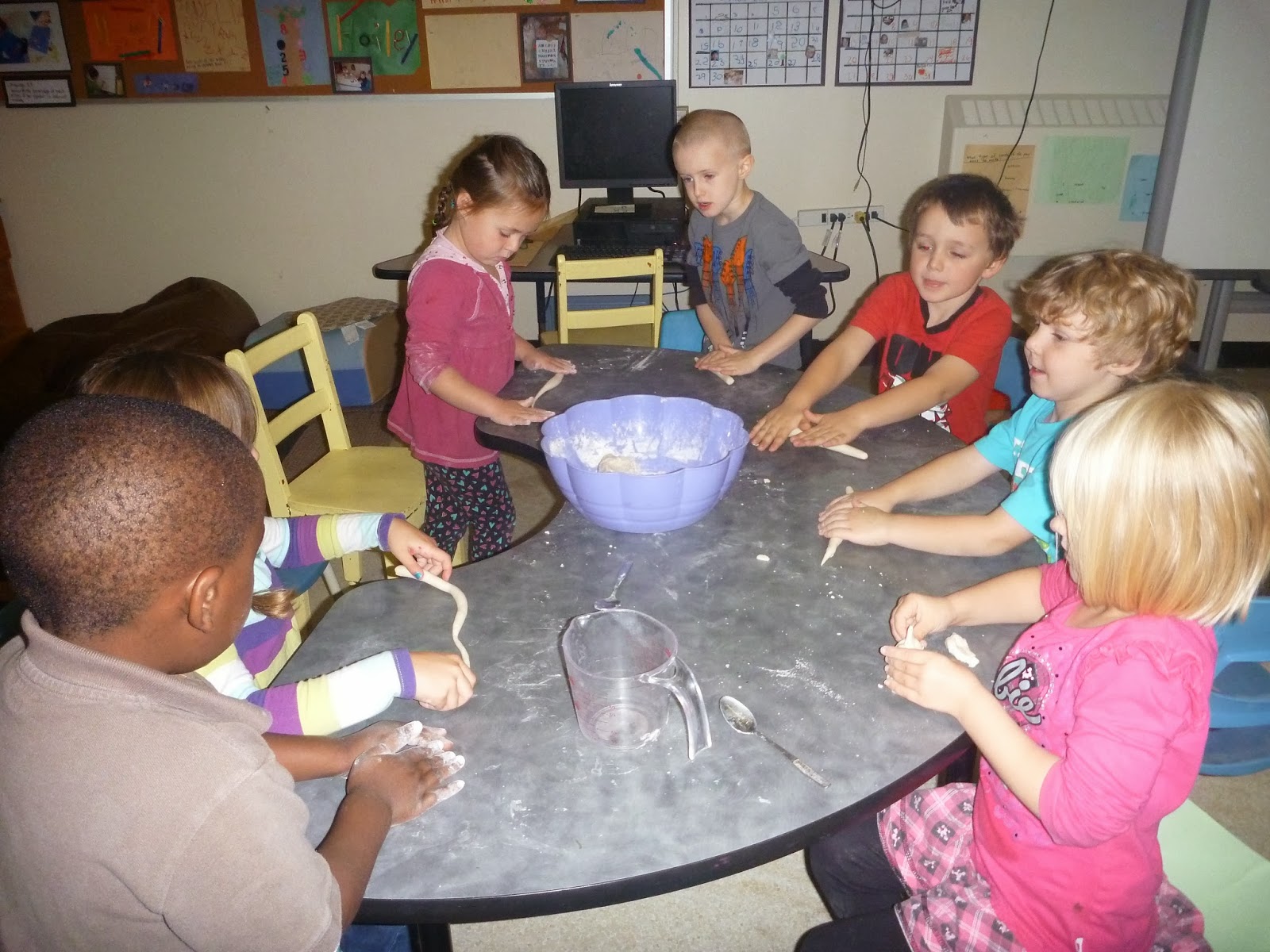 PLAY. EXPLORE. LEARN