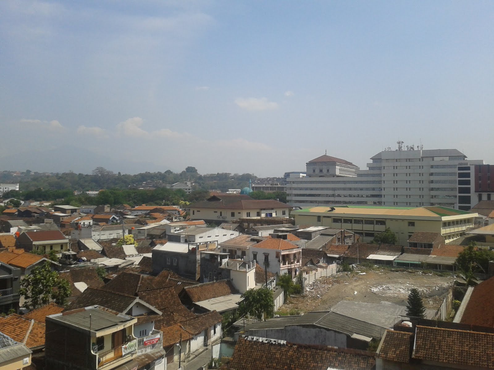Foto-foto Perjalanan: Kota Semarang Atas Dilihat dari Food Court ...