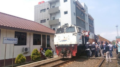 PT. Kereta Api Logistik (KALOG): [KU-049/2016] Akhirnya Pelabuhan ...