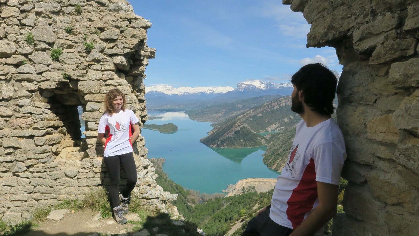 Ruta al Castillo de Samitier, mirador del Sobrarbe – Con botas y mochila