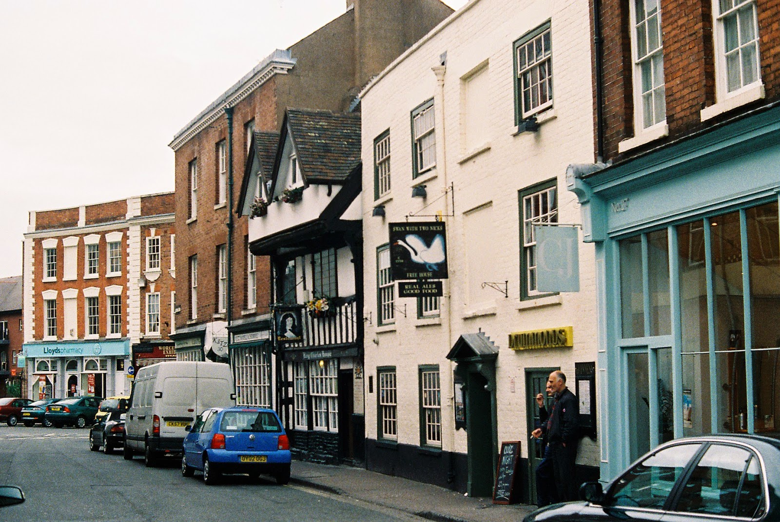Pubs: Then & Now: #146 The Swan with Two Nicks, Worcester : 1987 to 2013