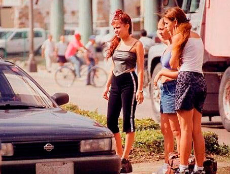 La Isla Grande: Cuba clandestina: scuola di "jineteras"