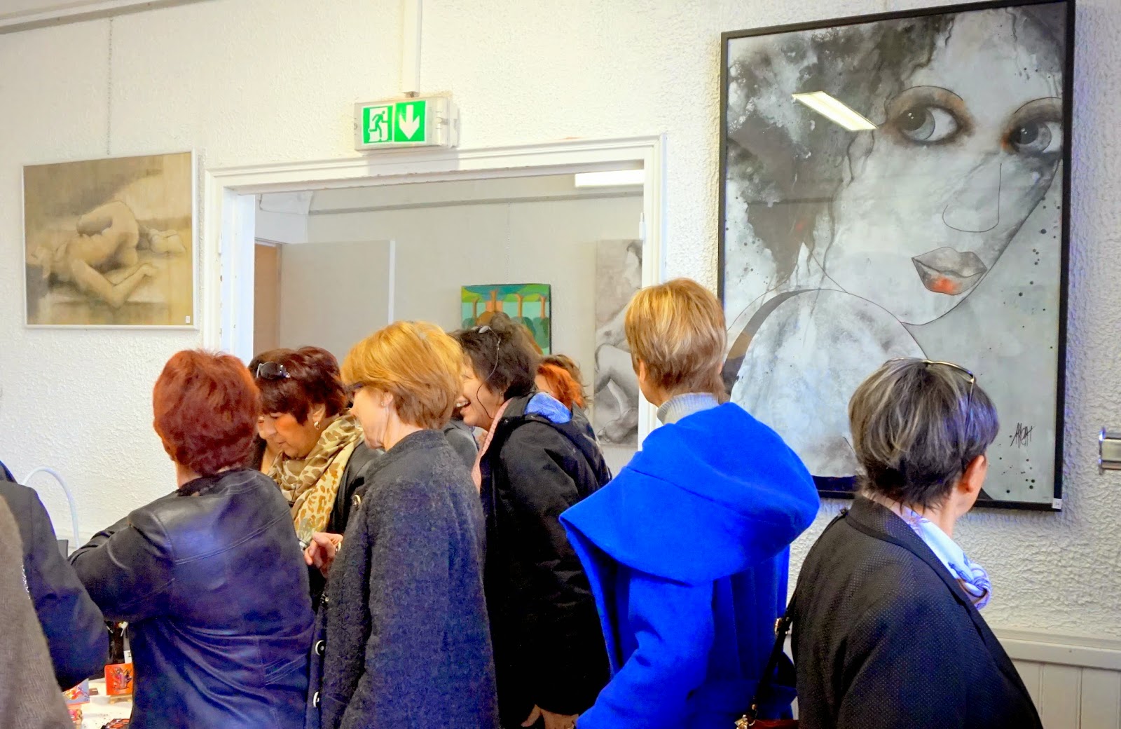 Livet i en sydfransk by: Damfrisyrer och lite annat franskt mode