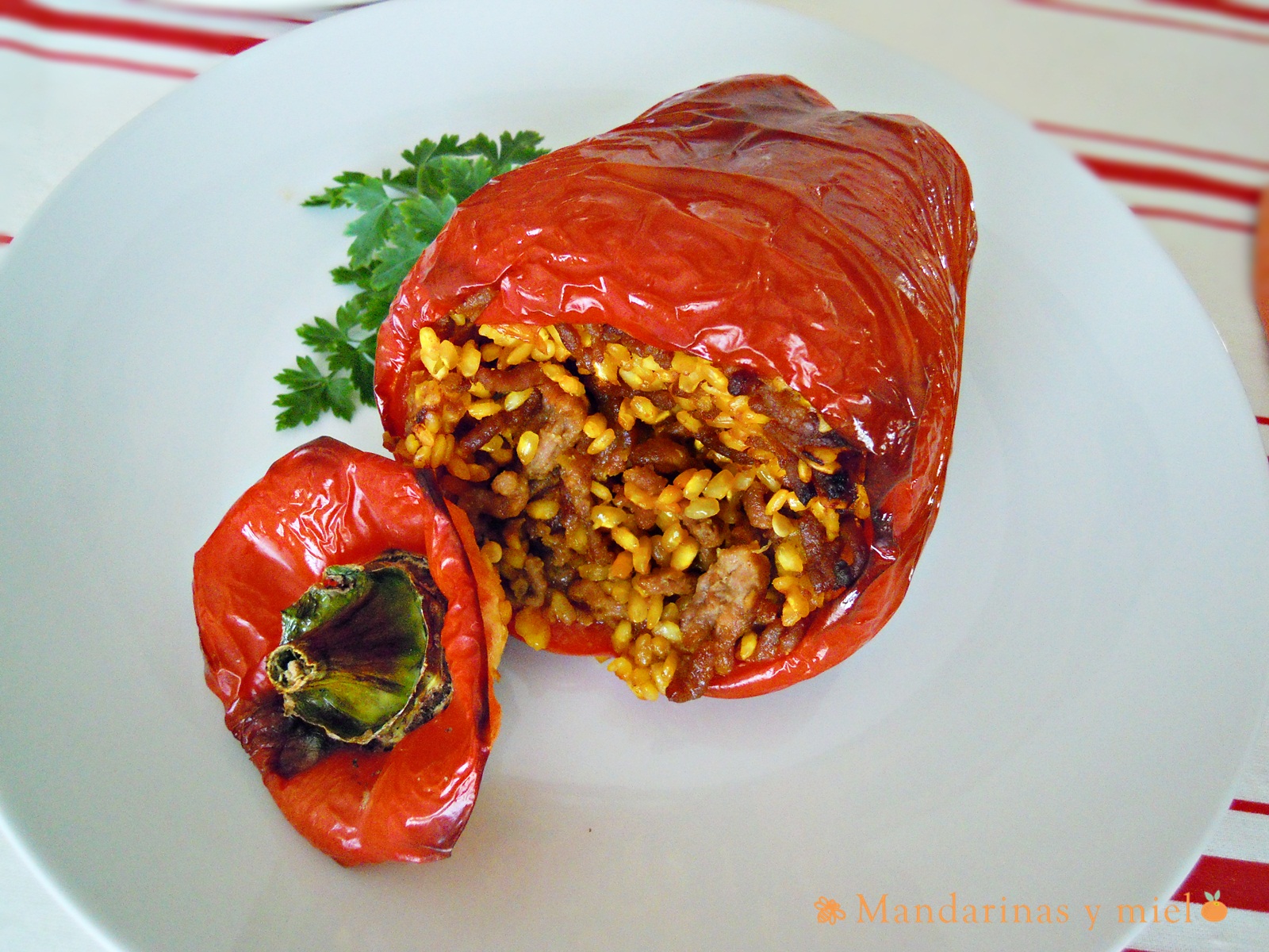 Pimientos rellenos de arroz | Mandarinas y miel