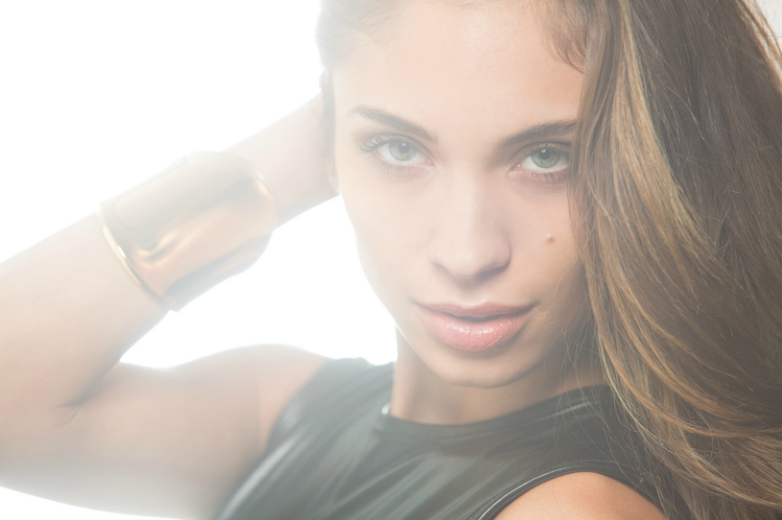 Digital Photography: Contemporary Portrait & Commercial Photography