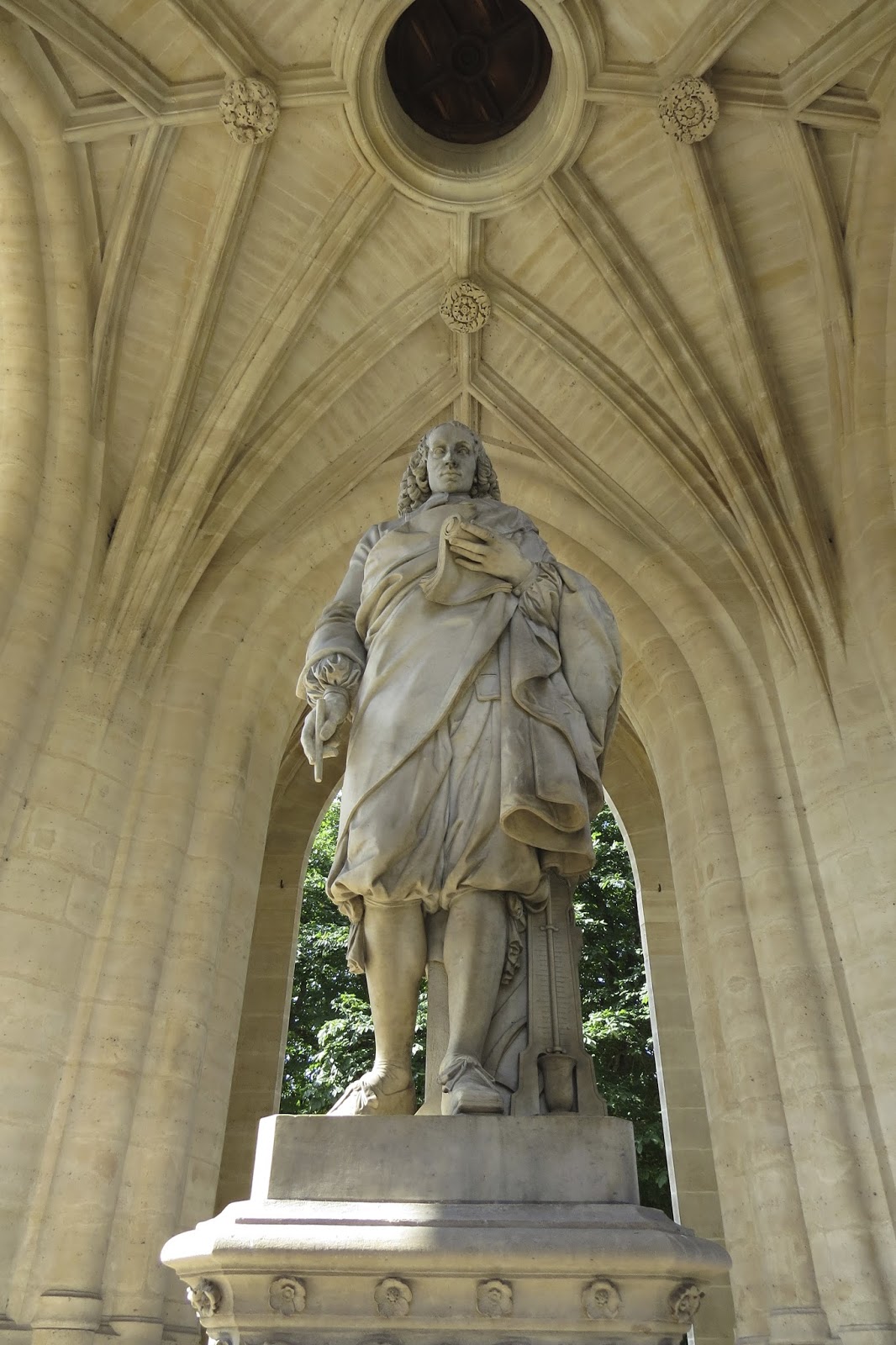 A Strong Belief in Wicker: Tour Saint Jacques