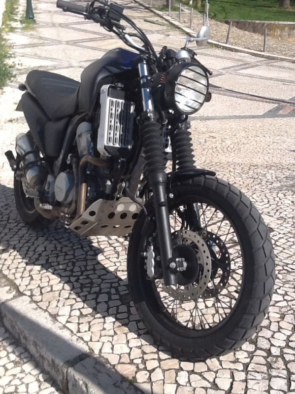 VOROMV Moto: Una Transalp 700 Custom-Scrambler desde Portugal ...