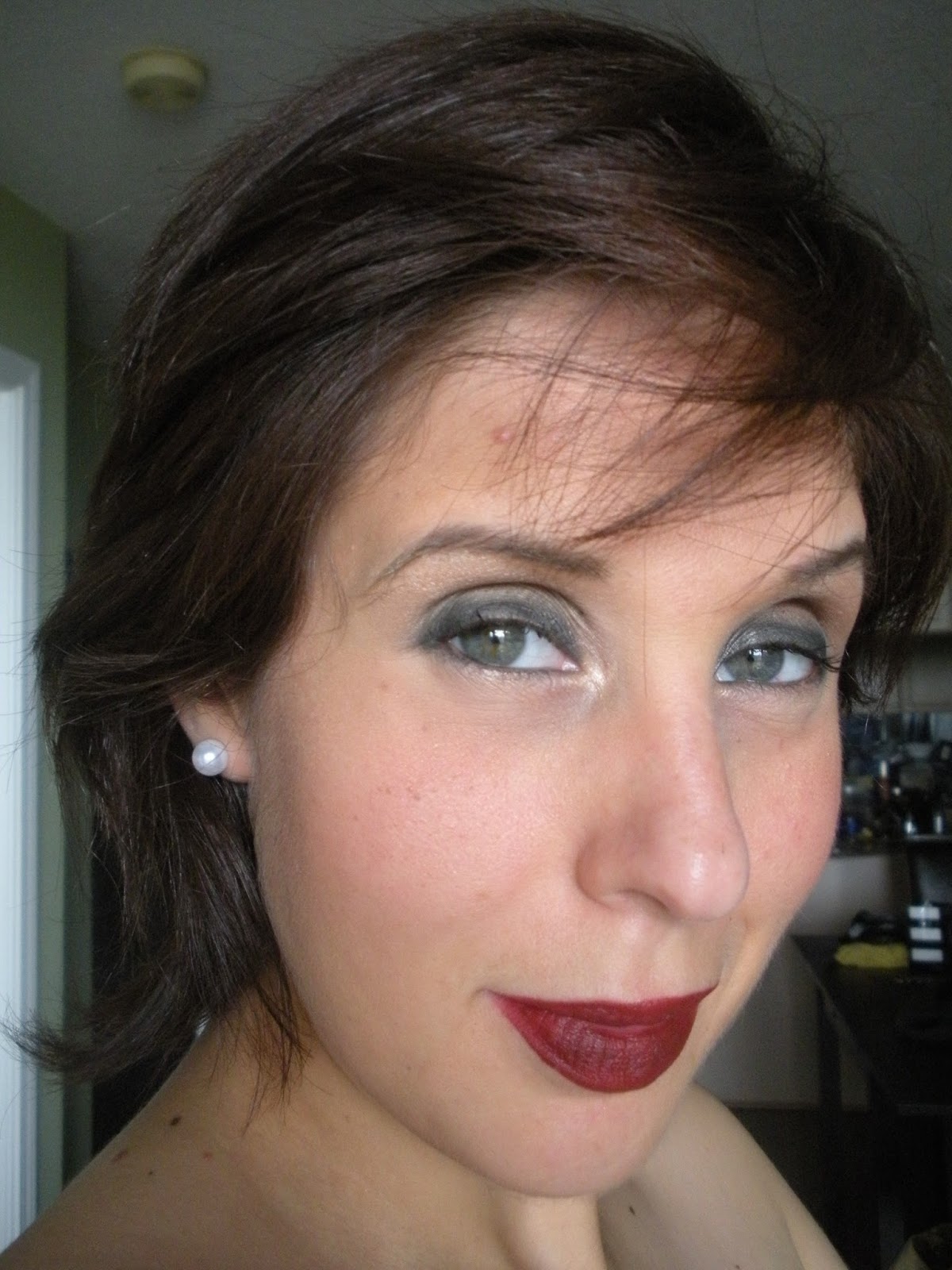 Beauty and Elegance: Film Noir - Old Hollywood Glam Look!
