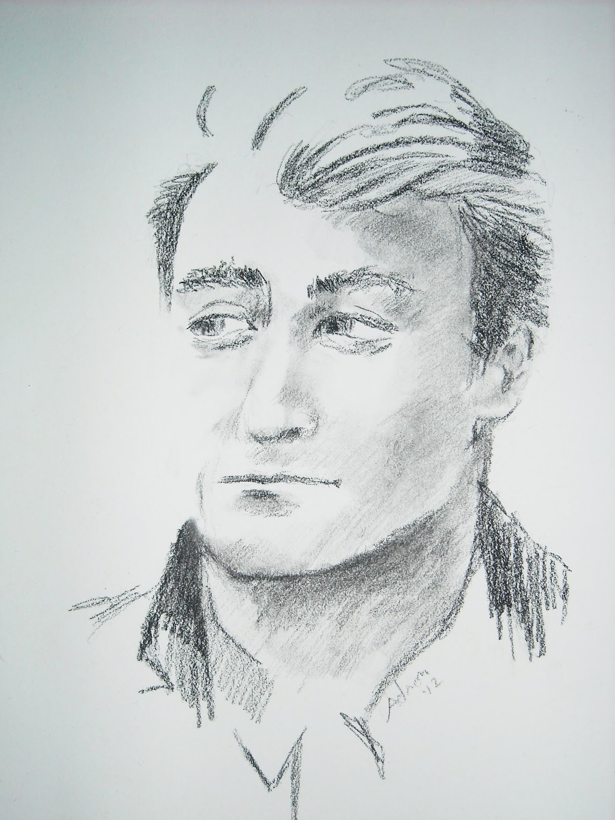 Quick Charcoal Sketches: A Guide to Capturing Dynamic Moments