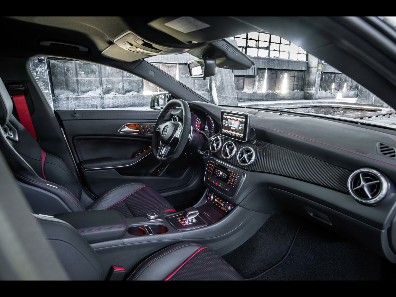 Modern Cars: Mercedes-Benz CLA 45 AMG 2013