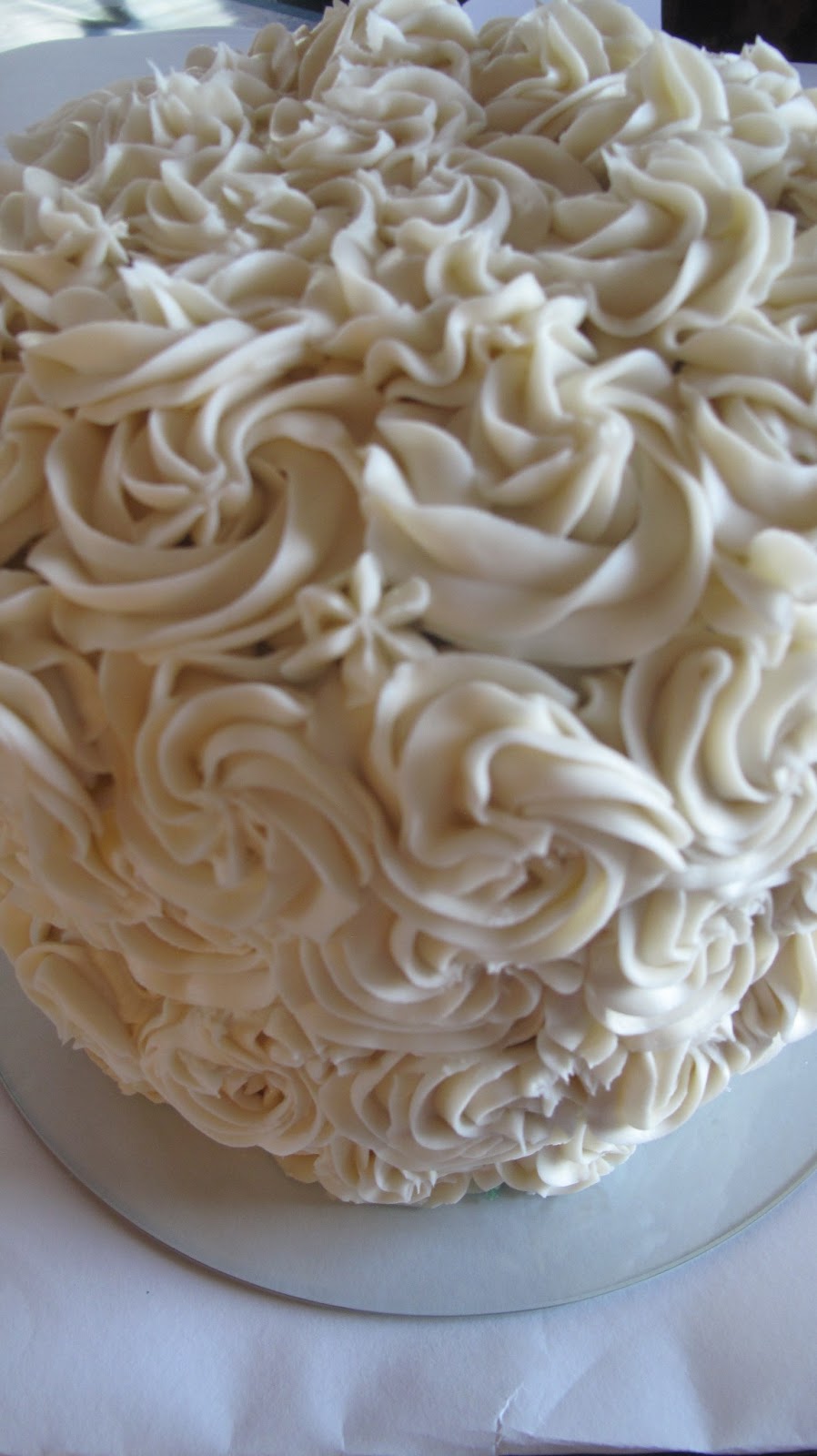 Red Couch Recipes: Spray Mist Frosting Graduation Cake