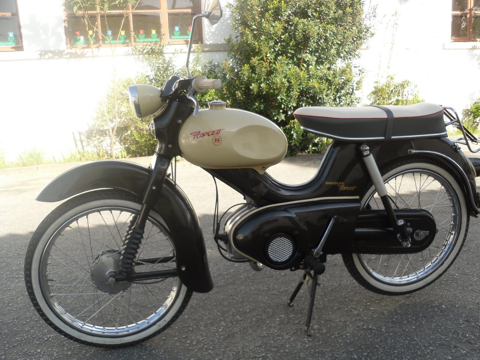 Clube MotoClássico de Boim: A antiga Florett de 3v como nova