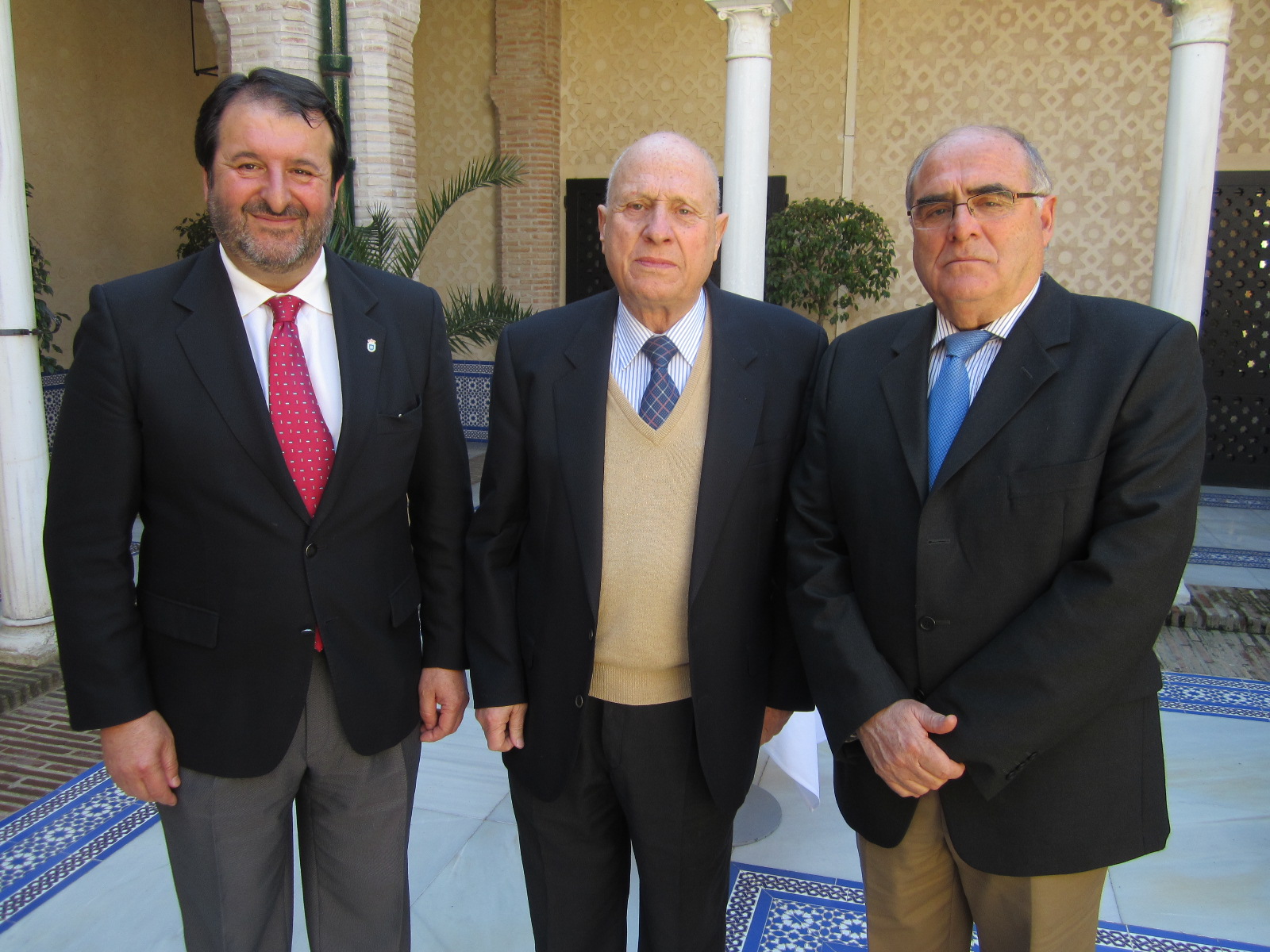 AYUNTAMIENTO ALMADÉN DE LA PLATA: Premio Manuel Losada Villasante