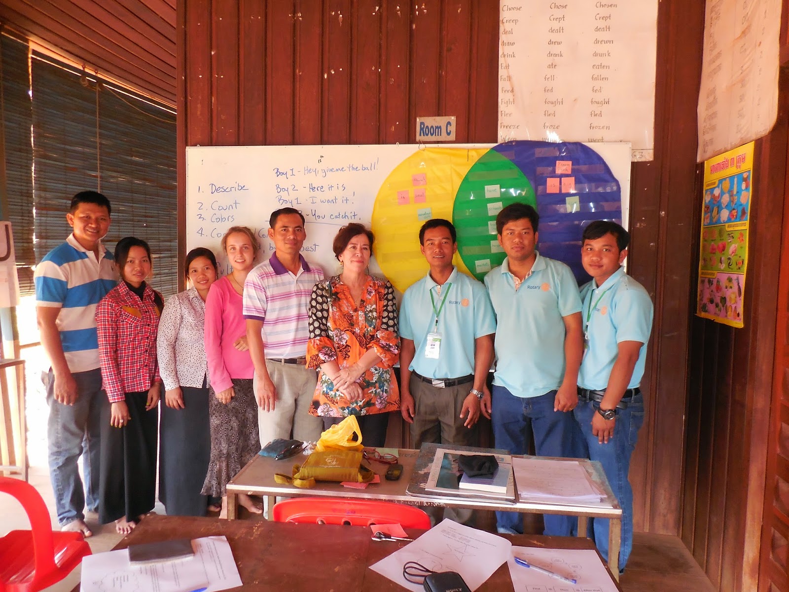 Learning and Teaching English: Teaching Barefoot