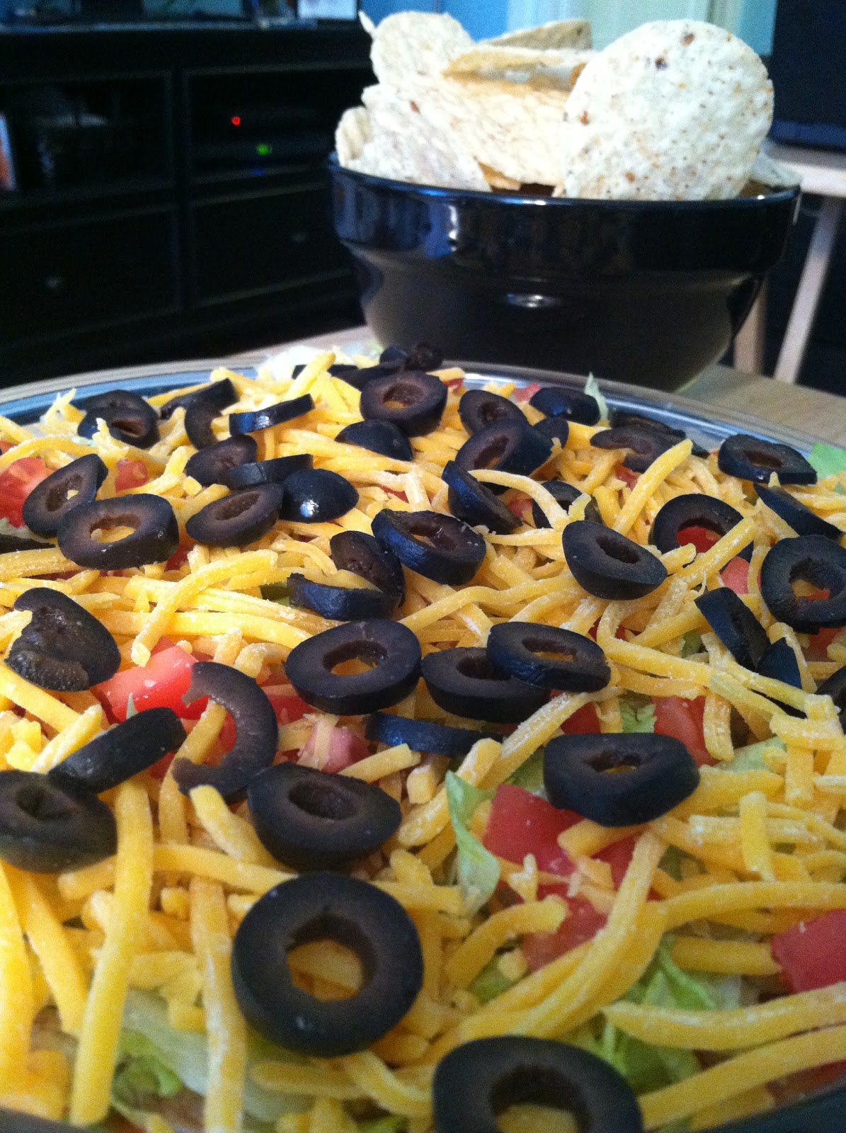 Two Broke Gals: 'Nacho' Average Taco Dip