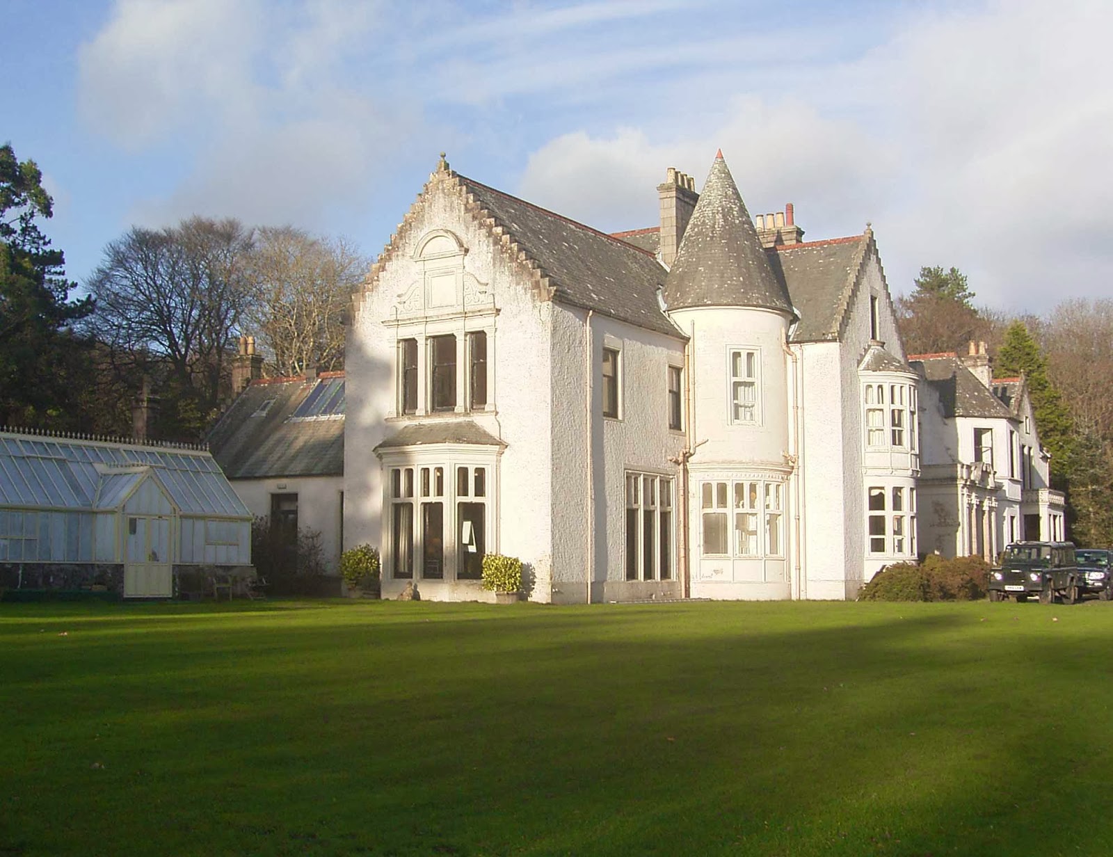 Landed families of Britain and Ireland: (99) Allen of Evenley Hall and ...