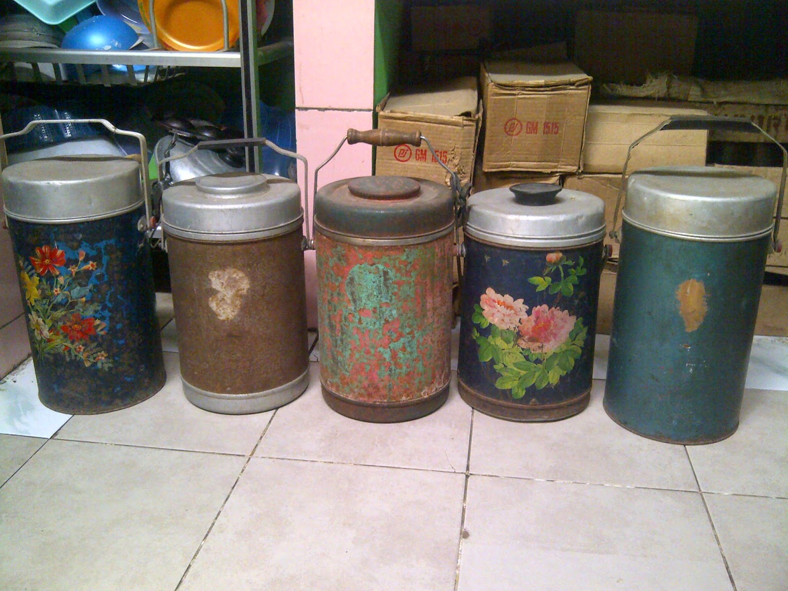 Koleksi Antik Anggoro Solo: Termos Es Lilin Jadul