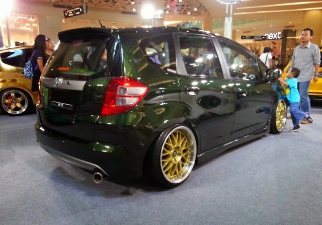 Modified Cars Honda Jazz RS ~ otomotif - Modification