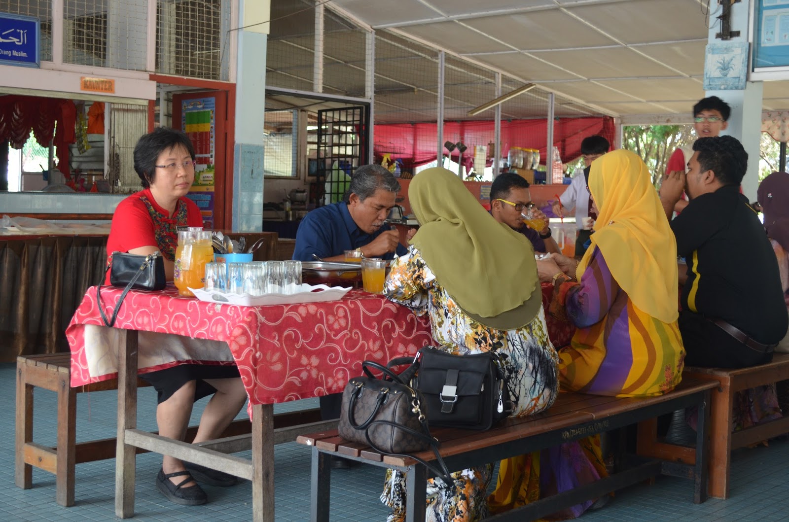 PUSAT SUMBER SEKOLAH SMK PARIT BUNGA: JAMUAN AKHIR TAHUN 2017