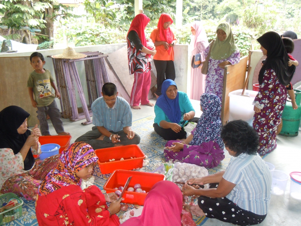 TANGGUNGJAWAB DALAM SEMANGAT KEJIRANAN