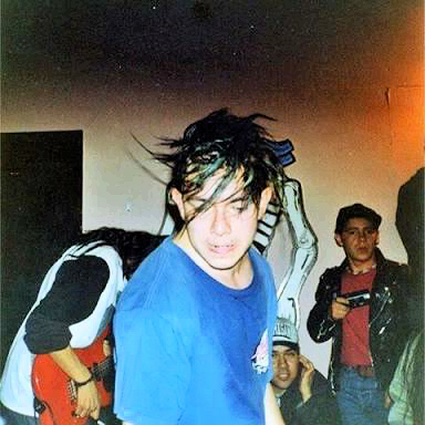 Jes Valencia : El Mosh punkeaba recio en los 90's hoy vive en Michoacan