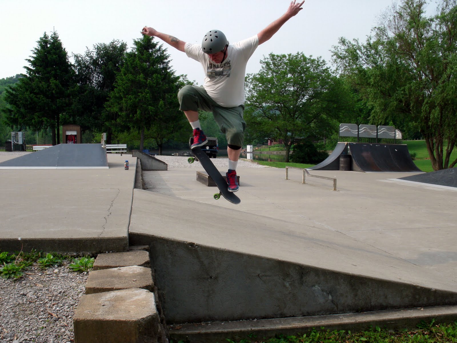 Jeff's Skateboard Page: Ollie To Fakie