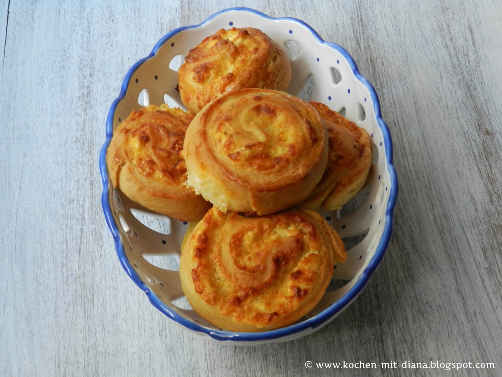 Cheese rolls - Cooking with Diana