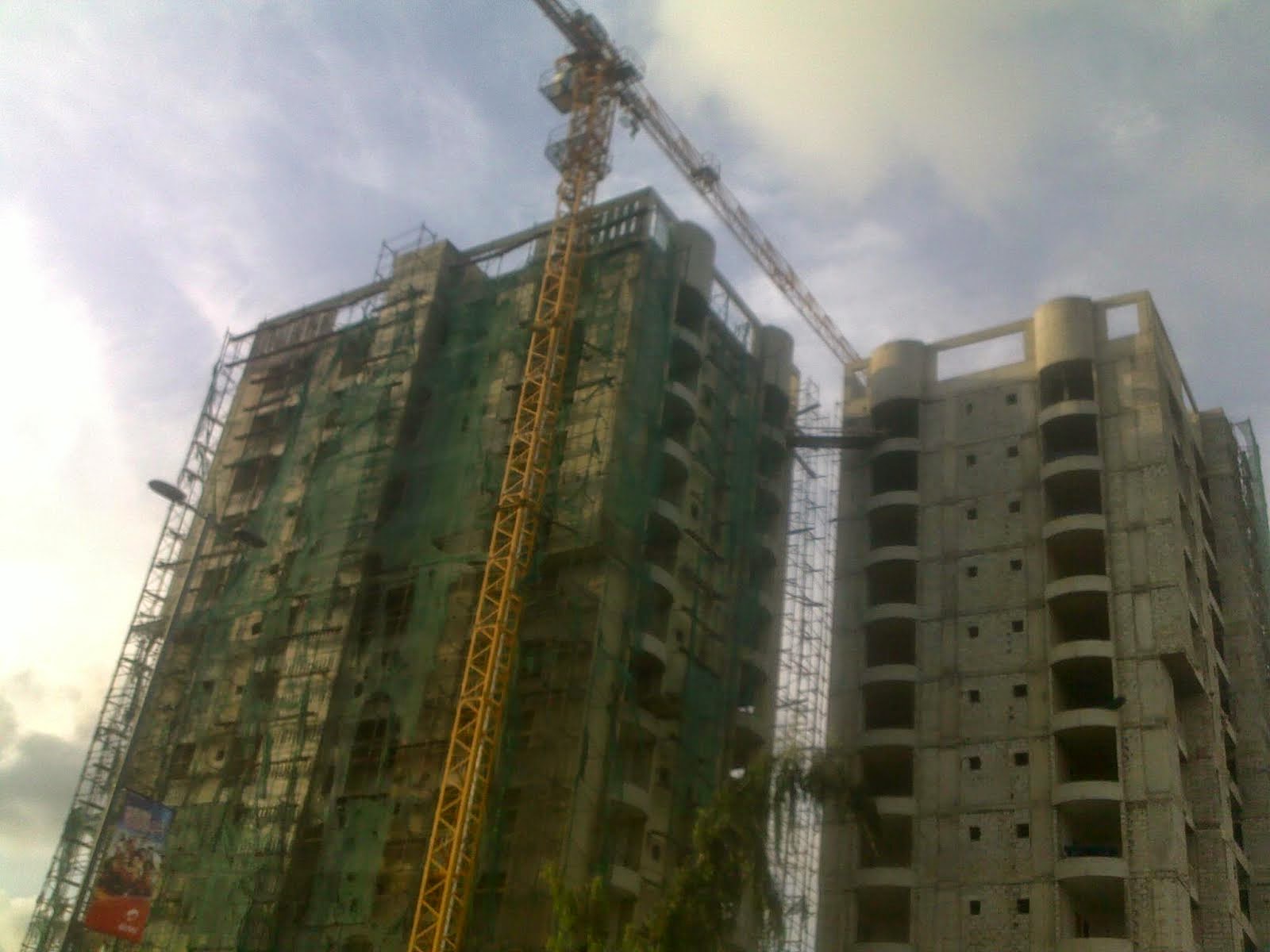 THE DYNAMIC CONSTRUCTION TEAM